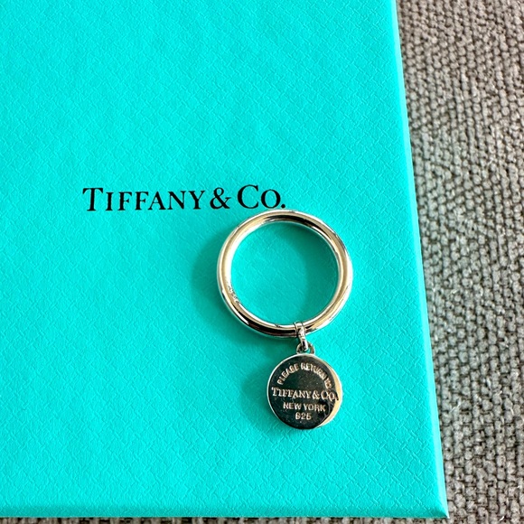 Tiffany & Co. | Jewelry | Tiffany Co Sterling Silver Dangle Ring Size ...